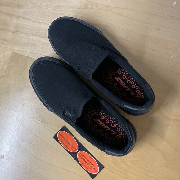 Lugz | Shoes | Lugz Slip On Black Sneakers Vans Look Alike Size 75 M ...